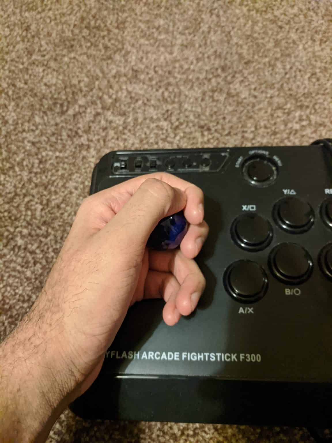 How to Hold a Fightstick – ProFightStick